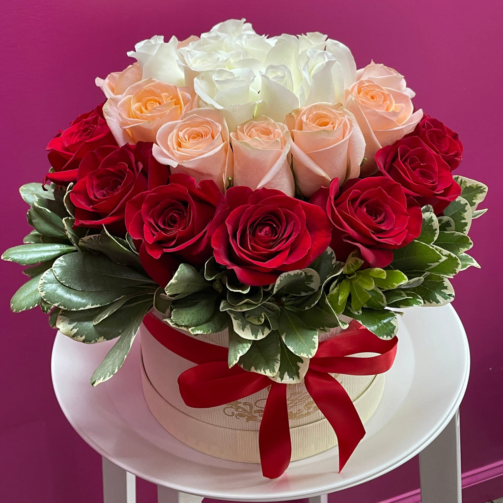 GENTLE HUG BOX – OH MY GOD FLOWERS